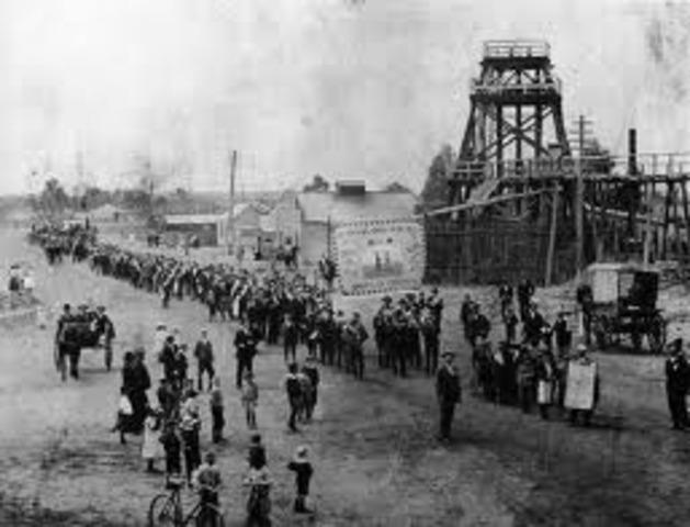 Industrial Revolution 14195 timeline | Timetoast timelines