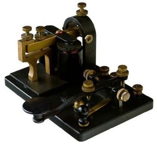 TOP TEN INVENTIONS FROM INDUSTRIAL REVOLUTION timeline | Timetoast ...