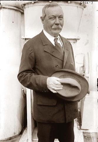 The Life of Sir Arthur Conan Doyle timeline | Timetoast timelines