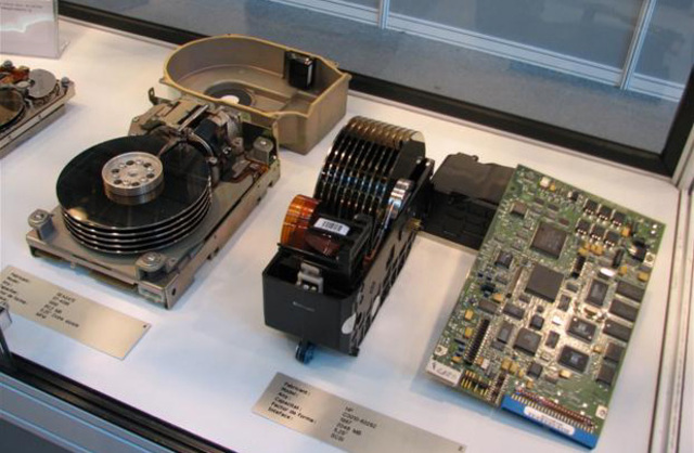 EVOLUCION DE LA TECNOLOGIA E INFORMATICA timeline | Timetoast timelines