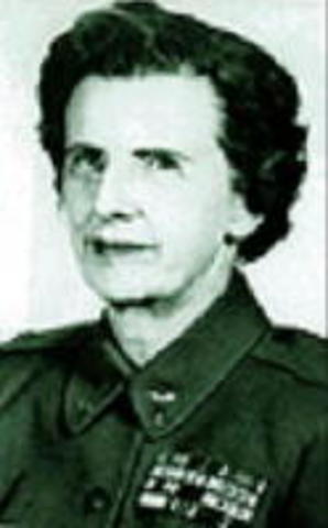 HISTORIA DE LA ENFERMERIA timeline | Timetoast timelines