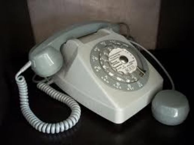 Les inventions liées à l'évolution des téléphone timeline | Timetoast ...