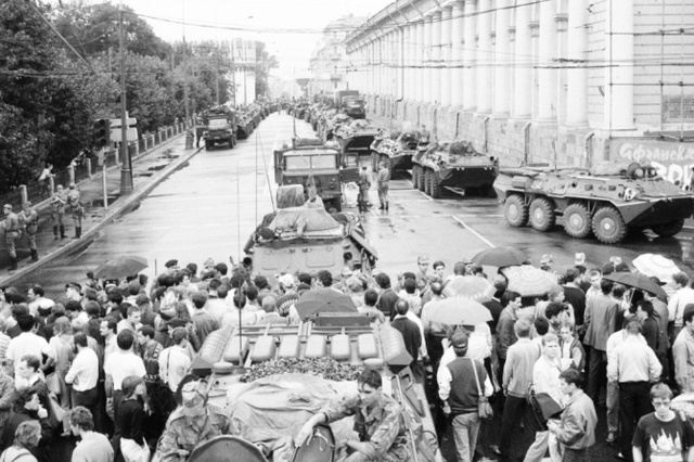 End of the Cold War and the fall of the USSR timeline | Timetoast timelines