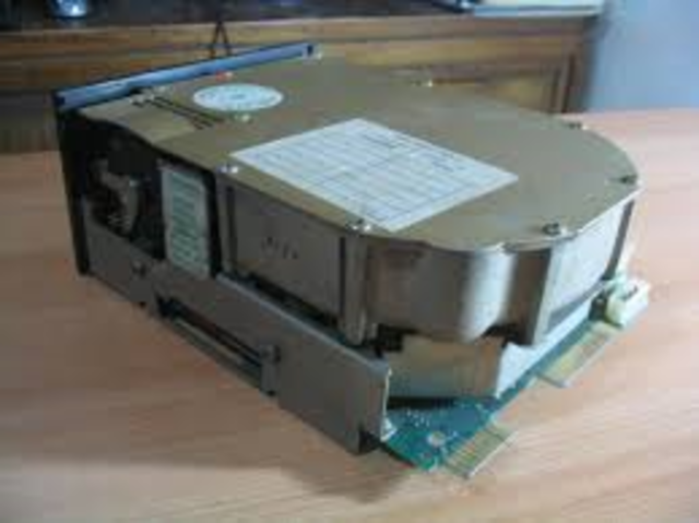 liena del tiempo discos duros timeline | Timetoast timelines