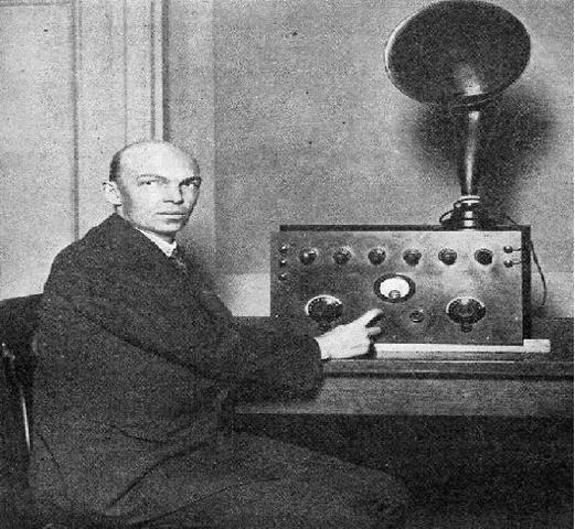 Radio History Timeline | Timetoast timelines