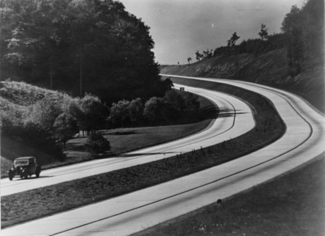 History of the U.S. Highways timeline | Timetoast timelines