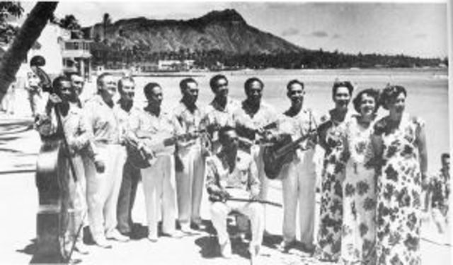 Radio Programs from the 1930s to the 1950s timeline | Timetoast timelines