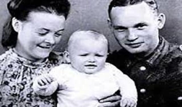 ADOLF HITLER : Birth and early life – HISTORY OF THE PRESIDENT ADOLF HITLER