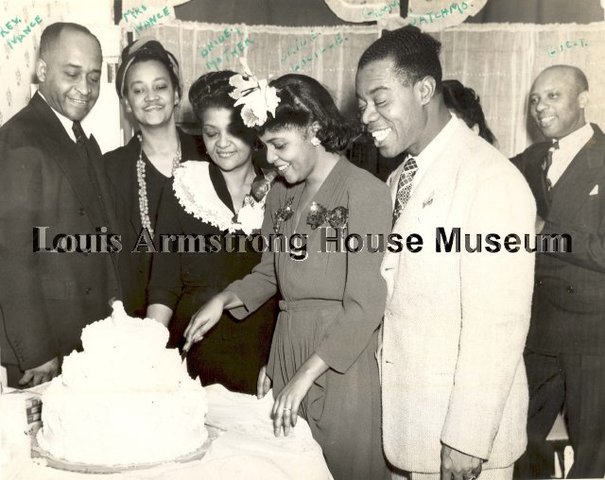 Louis Armstrong's Life timeline | Timetoast timelines