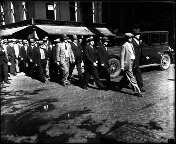 Scar Face; America's Most Notorious Gangster timeline | Timetoast timelines