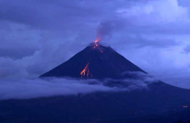 The Pacific Ring of Fire Eruptions timeline | Timetoast timelines