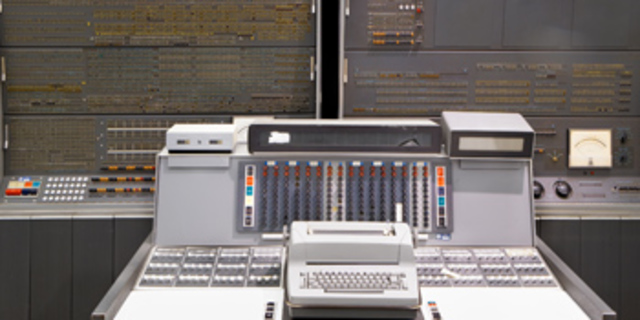 GENERACIONES DE COMPUTADORAS timeline | Timetoast timelines