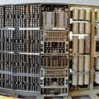 5 Generaciones de las computadoras. timeline | Timetoast timelines