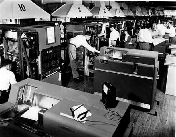 Generaciones de las computadoras timeline | Timetoast timelines
