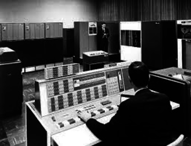 LAS CINCO GENERACIONES DE COMPUTADORAS timeline | Timetoast timelines