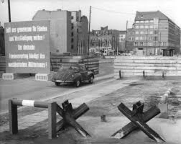 Cold war timeline | Timetoast timelines