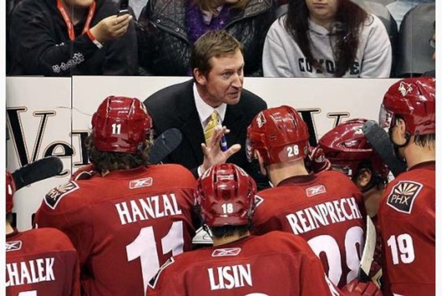 Wayne Gretzky's Hockey Career timeline | Timetoast timelines