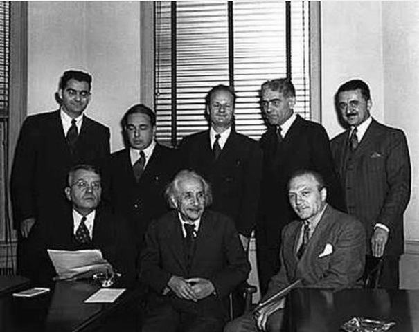 Albert Einstein timeline | Timetoast timelines