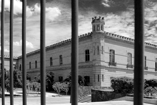 Evolución del Sistema Penitenciario en México. timeline | Timetoast ...