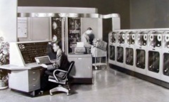 La Evolución de los Sistemas Operativos timeline | Timetoast timelines