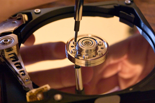 EVOLUCIÓN DE LOS DISCOS DUROS timeline | Timetoast timelines