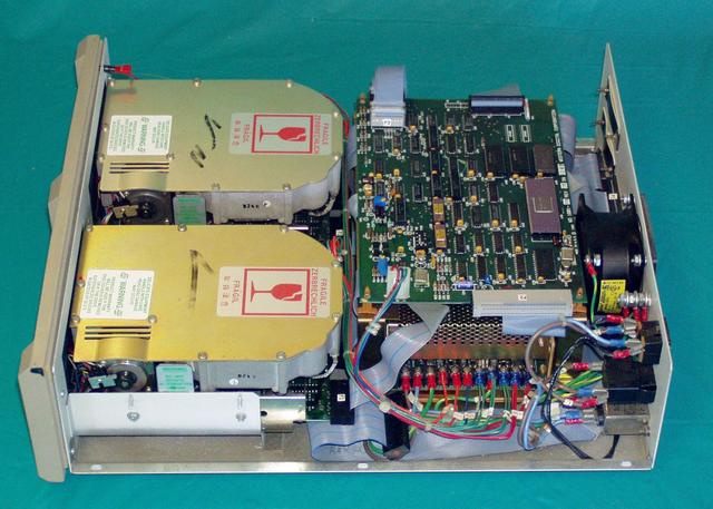 EVOLUCIÓN DE LOS DISCOS DUROS timeline | Timetoast timelines