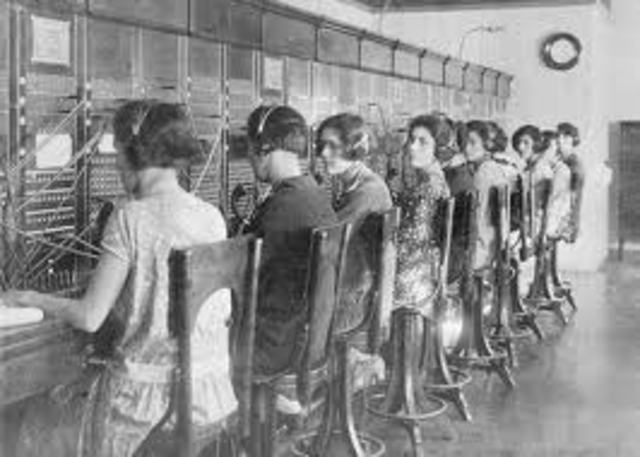 HISTORIA DE LAS TELECOMUNICACIONES timeline | Timetoast timelines