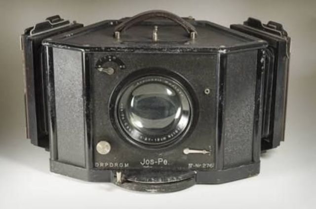 Evolution Of Cameras timeline | Timetoast timelines