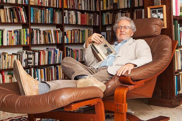 Biografía de Héctor Abad Faciolince timeline | Timetoast timelines