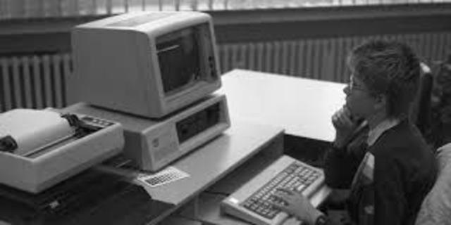 Historia del Internet timeline | Timetoast timelines