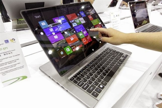 GENERACION DE LAS COMPUTADORAS timeline | Timetoast timelines