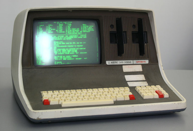 LOS PROCESADORES DE TEXTO timeline | Timetoast timelines