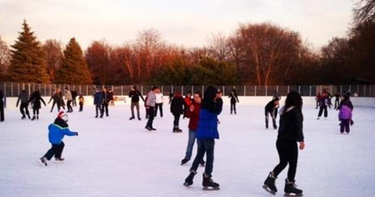 Warren Park Ice Rink - Ice Rink in Chicago, IL - Travel Sports