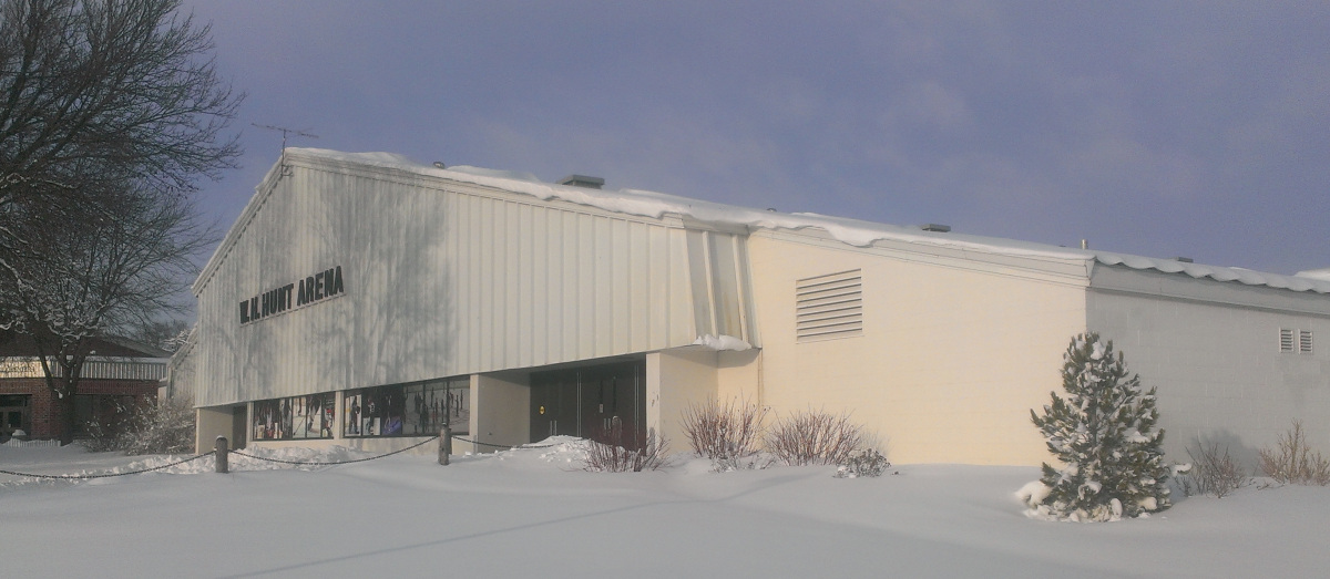 Hunt Arena - Ice Rink in River Falls, WI - Travel Sports