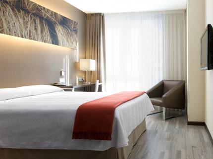 NH Barcelona Diagonal Center - Guest Reservations