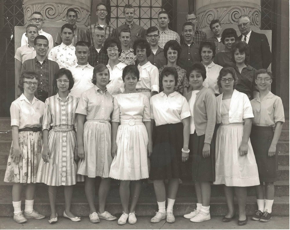 9th Grade Class Pictures