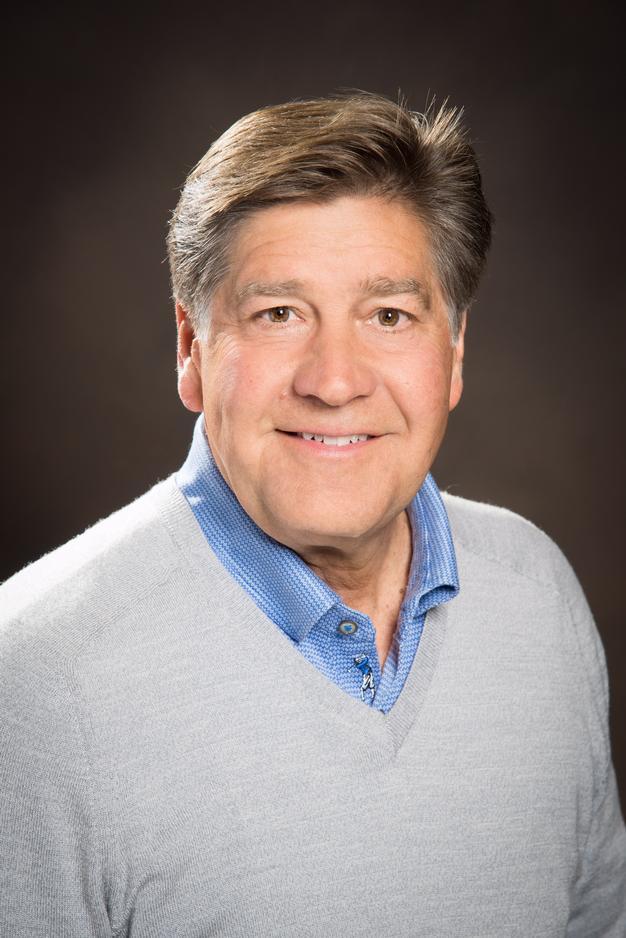 Skip Manbeck, Kansas City, MO Missouri currently in Sur Dordogne, France