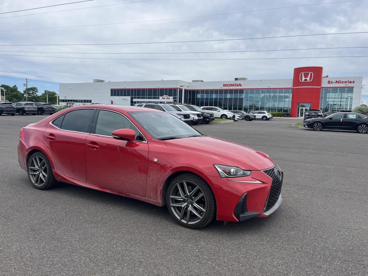 Used 2020 Lexus IS with 94,367 km for sale at Otogo