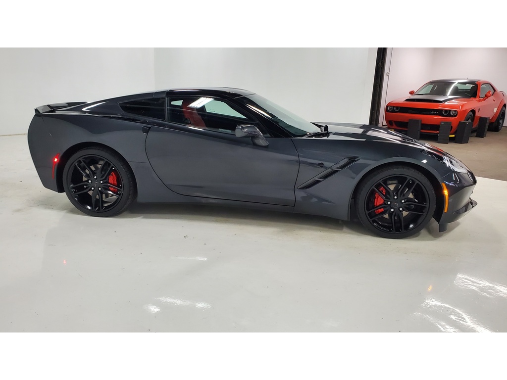 Used 2017 Chevrolet Corvette with 7,619 km for sale at Otogo