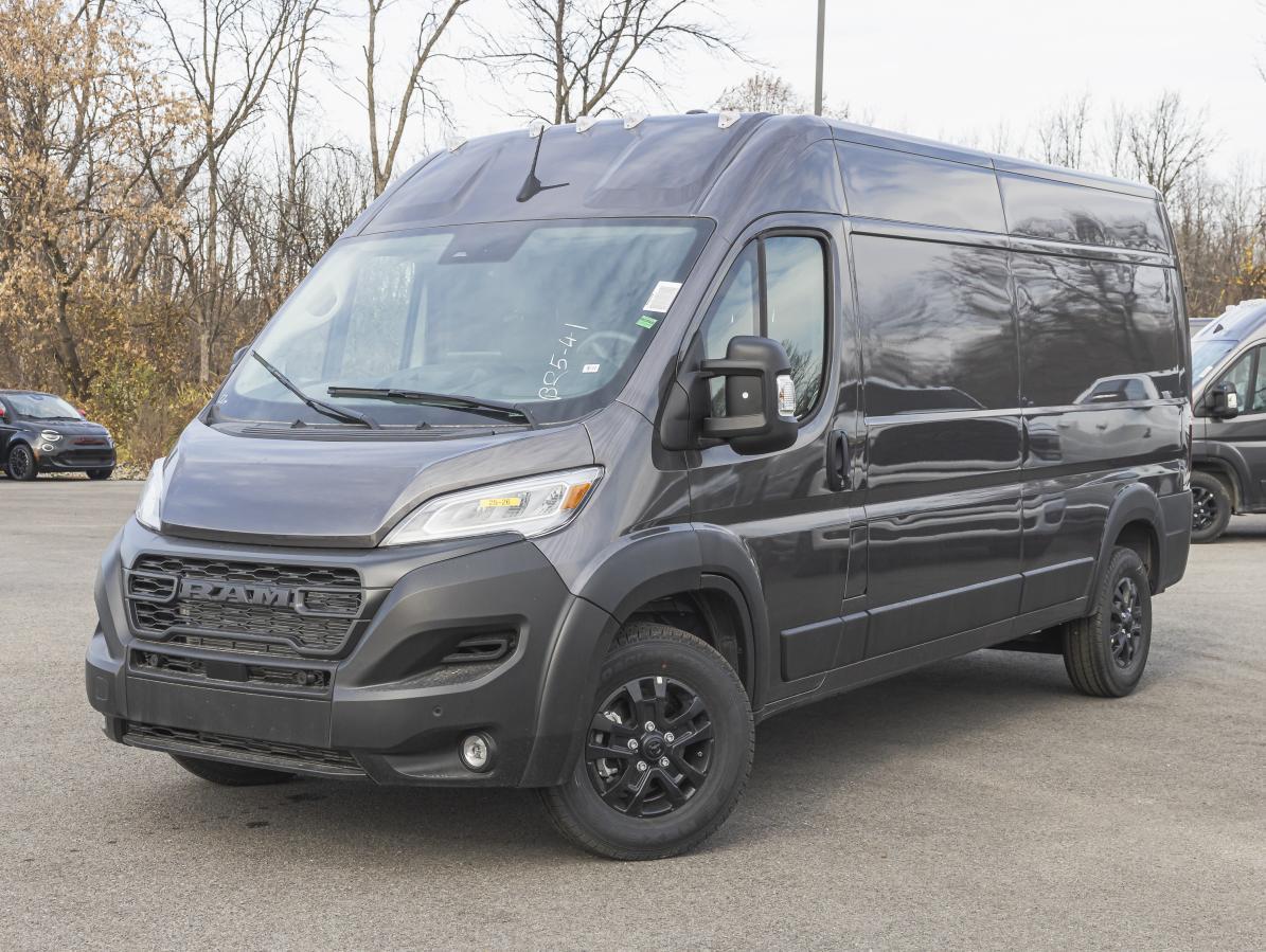 Used 2025 Ram ProMaster with 25 km for sale at Otogo