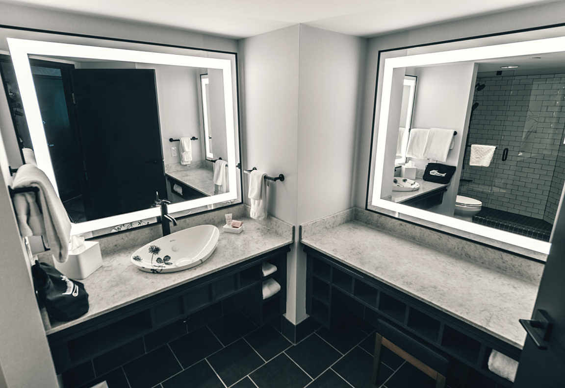 Best Boutique Hotel Accommodations Milwaukee… | Saint Kate Arts Hotel