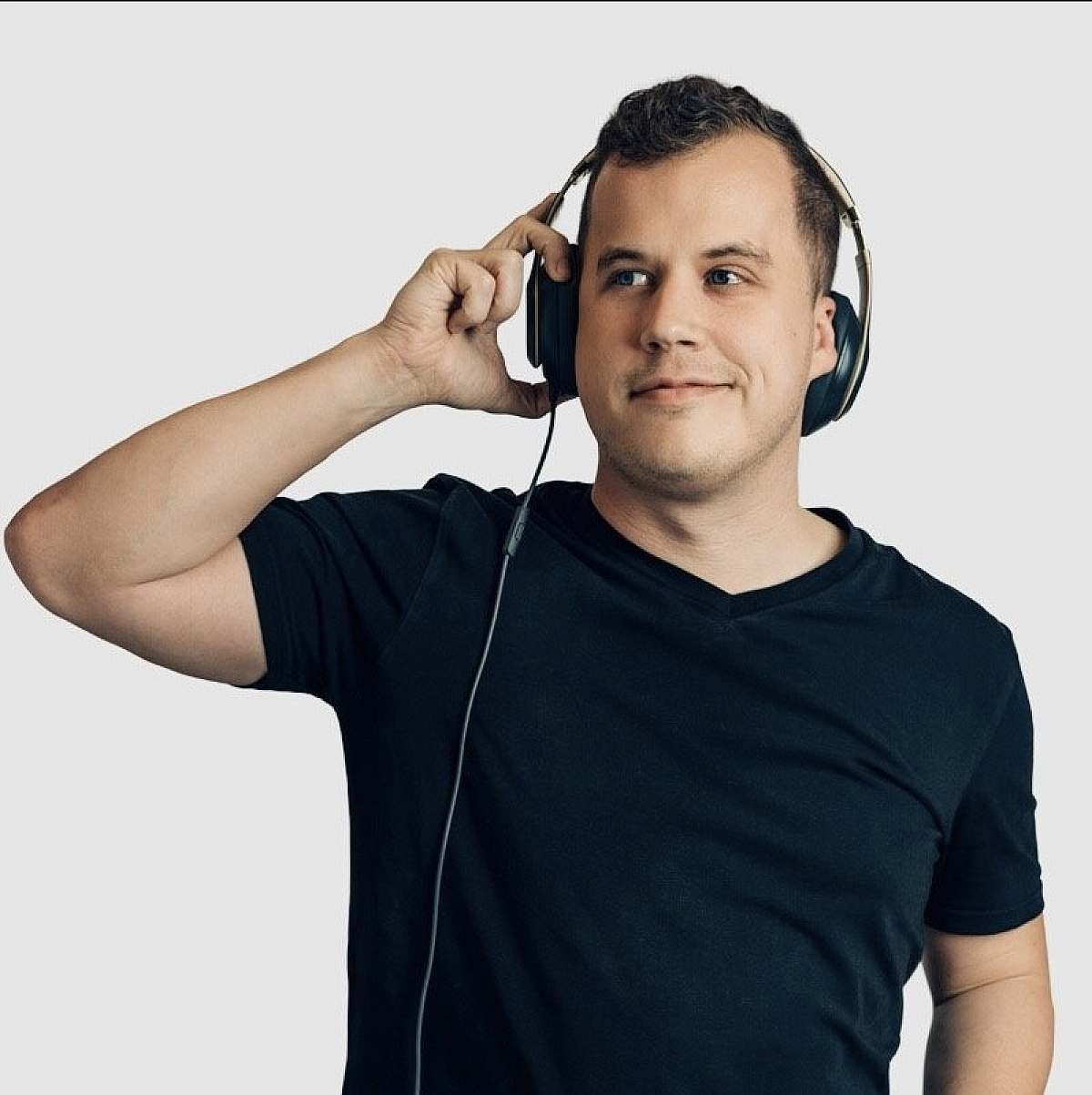 SAINT KATE SOUNDS - DJ… | Saint Kate - The Arts Hotel in Milwaukee