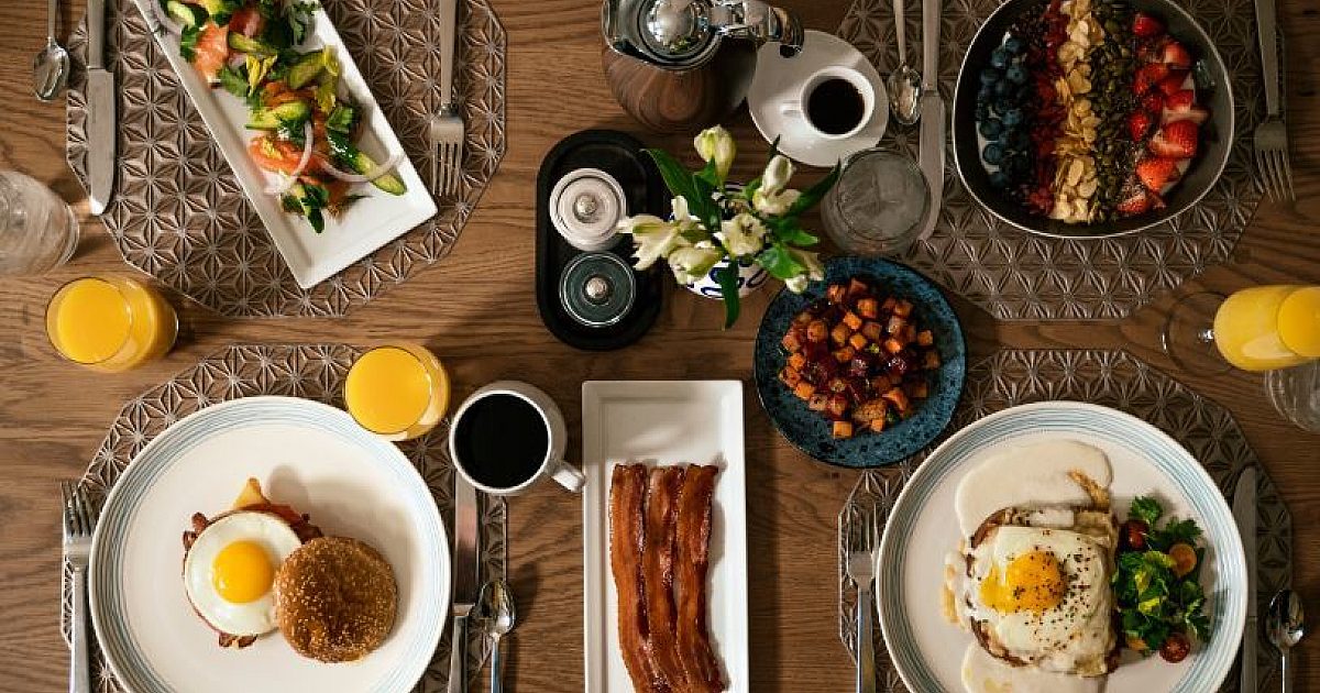 Restaurant Review: Aria |… | Saint Kate - The Arts Hotel in Milwaukee