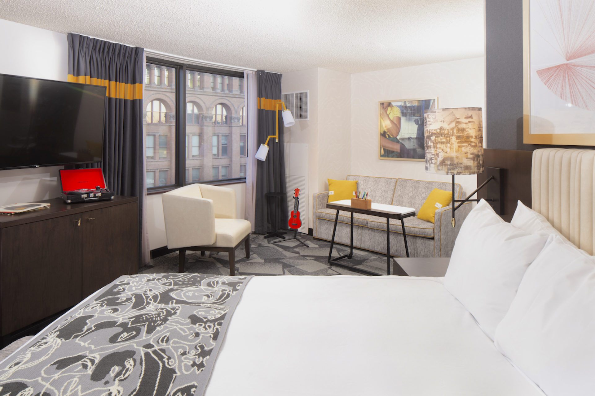 Boutique Hotel Amenities | Saint Kate - The Arts Hotel in Milwaukee