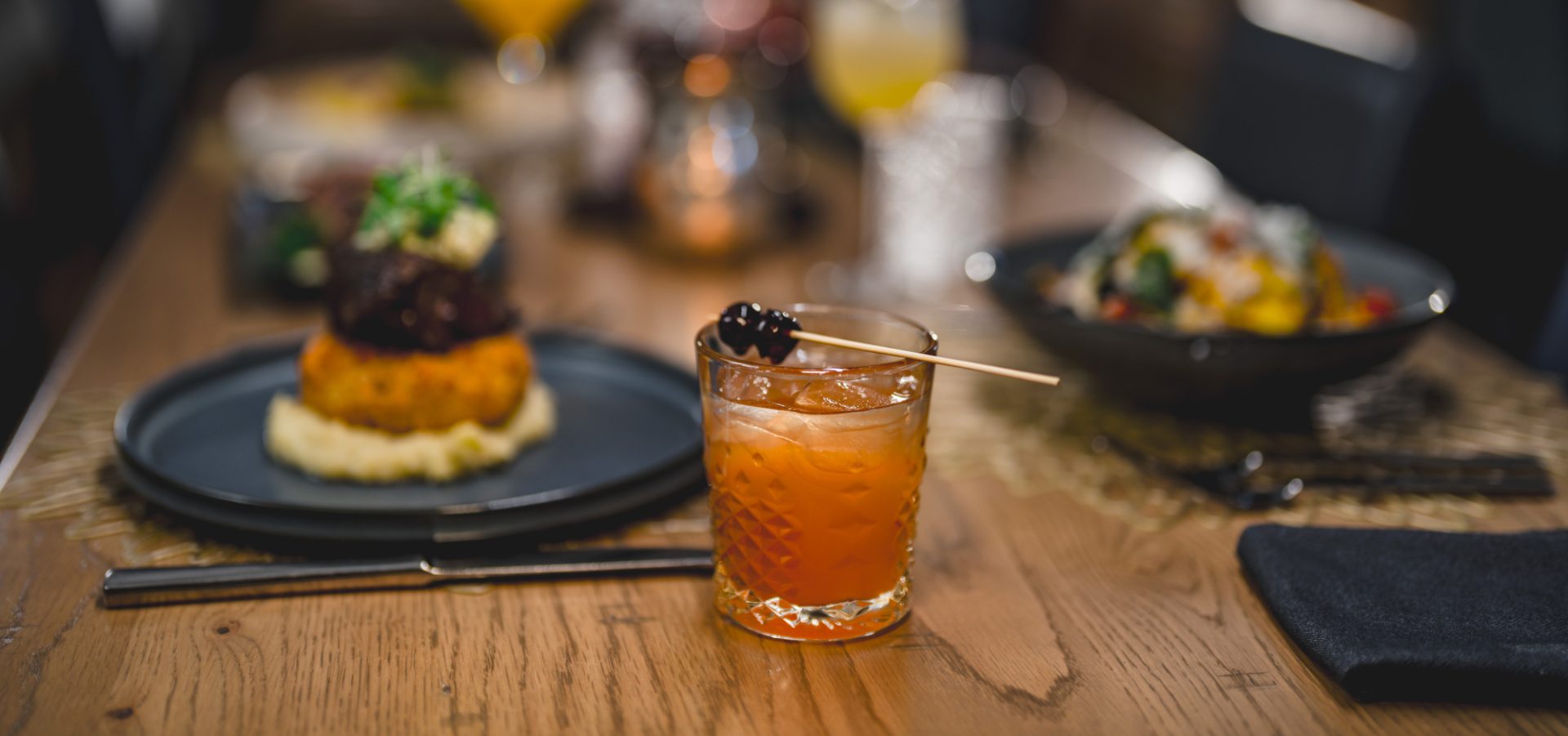 Restaurants & Bars | Saint Kate - The Arts Hotel in Milwaukee