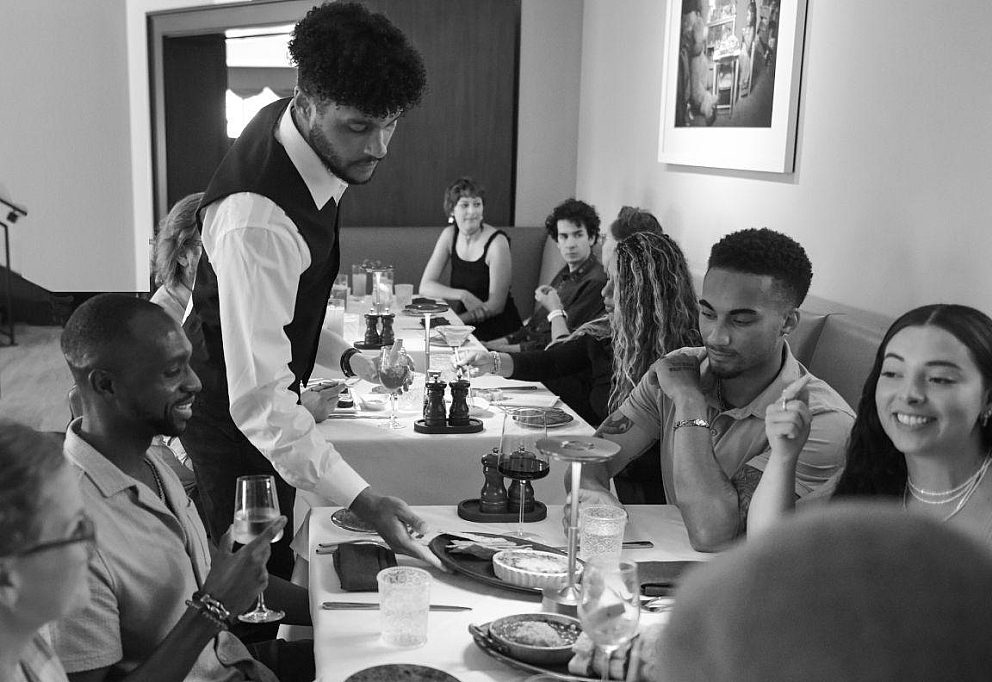 The Studio Kitchen &… | Saint Kate - The Arts Hotel in Milwaukee