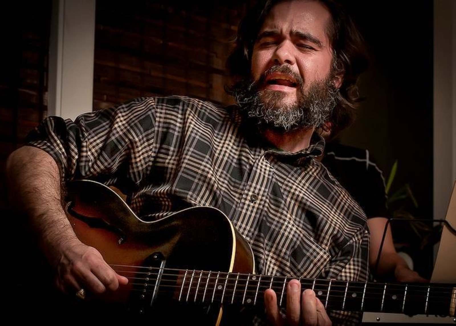 Neil Davis - jazz/solo… | Saint Kate - The Arts Hotel in Milwaukee