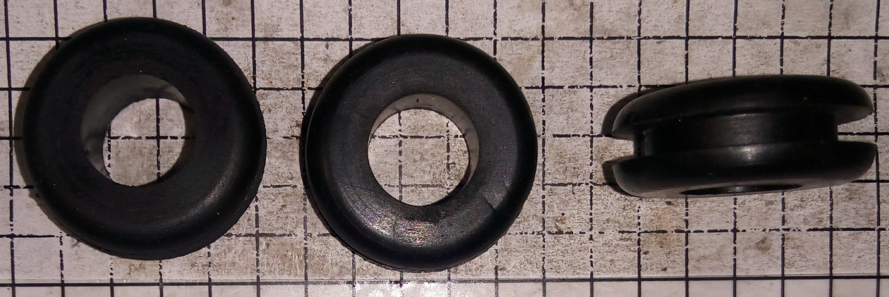 /AN931A711,AN931-A7-11 7/16 BLACK RUBBER GROMMET,Specialty Bolt & Screw ...