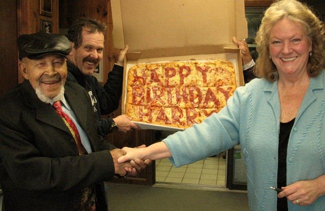 "2017" - ...RENIE'S HOT LINE