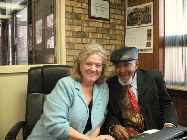 "2017" - ...RENIE'S HOT LINE